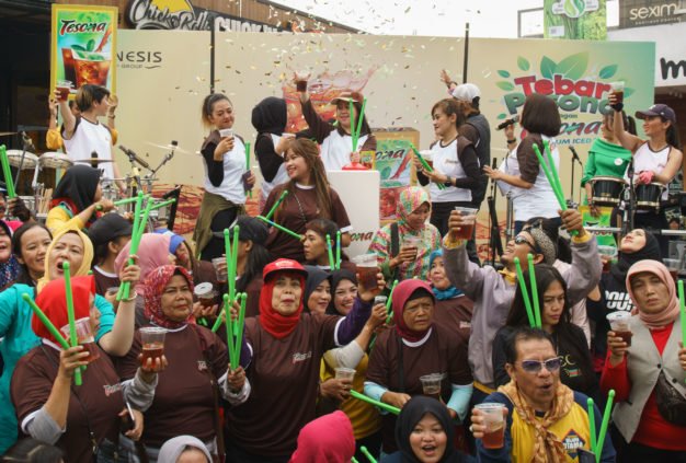 Tebar Pesona With Tesona Premium Iced Tea Roadshow - Enesis Group