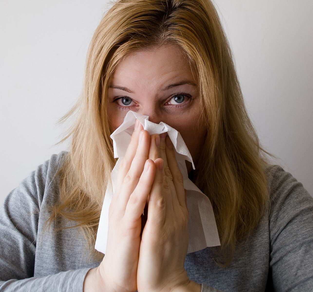 Kenali Gejala dan Penyebab Sinusitis - Enesis Group