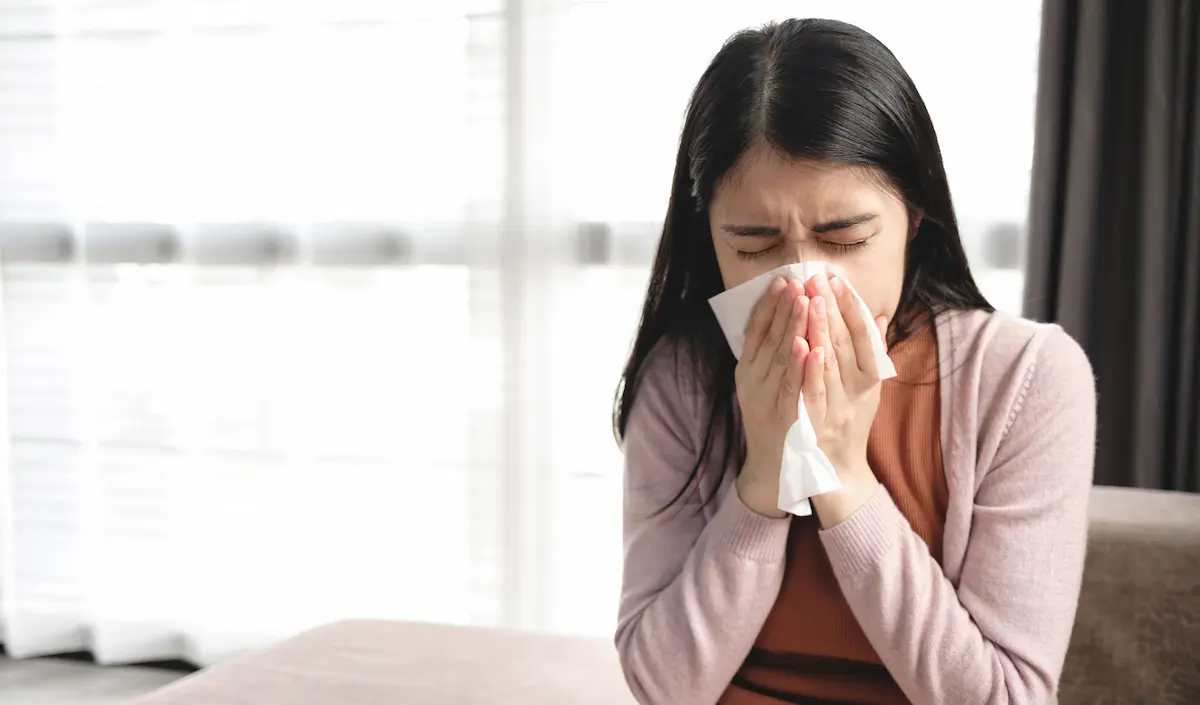 7 Cara Mengatasi Alergi Dingin Tanpa Obat, Praktis dan Aman!