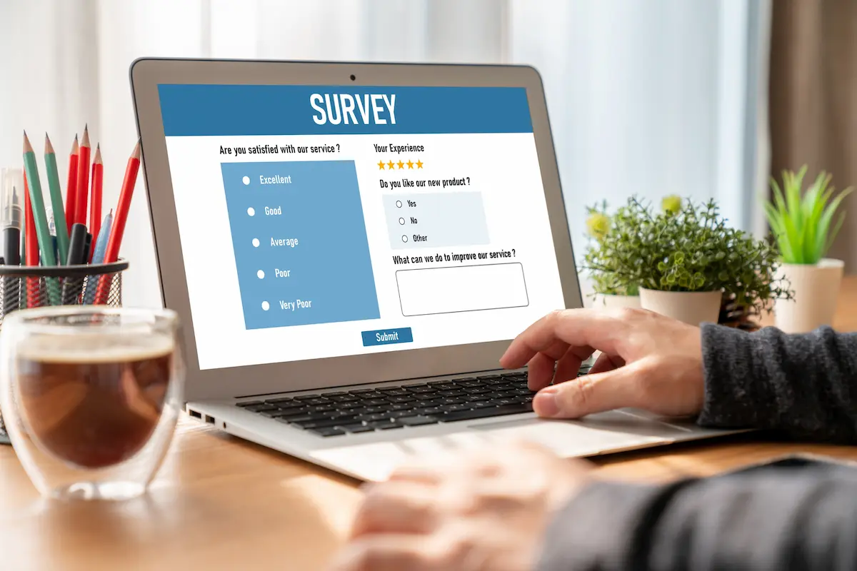 5 Contoh Survey Kepuasan Pelanggan Agar Bisnis Makin Berkembang